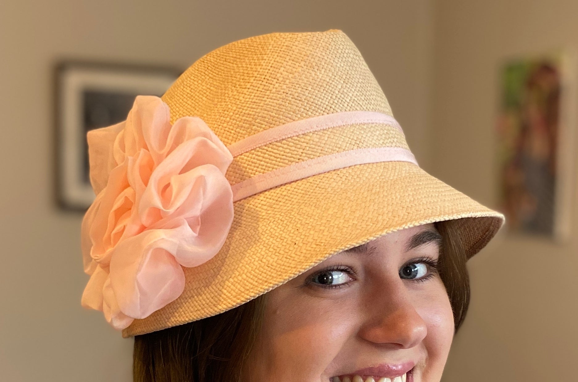 How To Wear a Corsage - 4 Styling Ideas – QueenMee Accessories